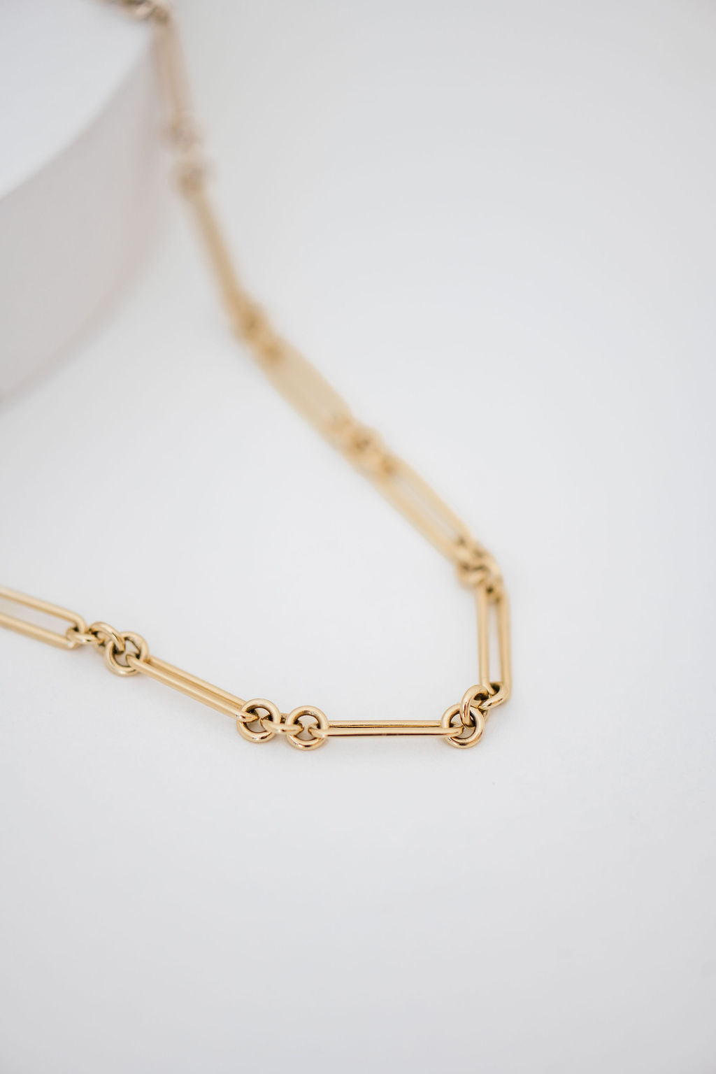 The Florence Chain – Kolmio